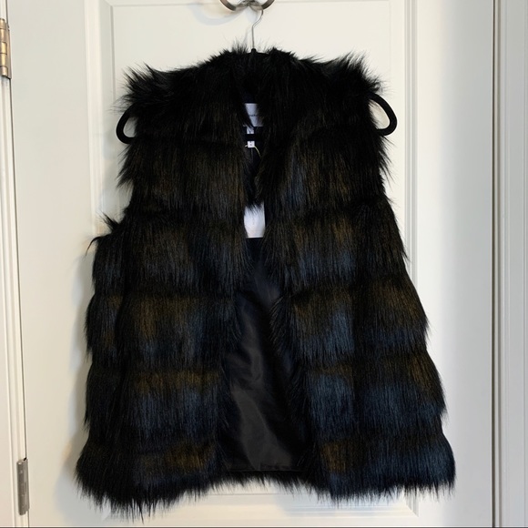 BCBGeneration | Jackets & Coats | New Bcbg Faux Fur Vest | Poshmark